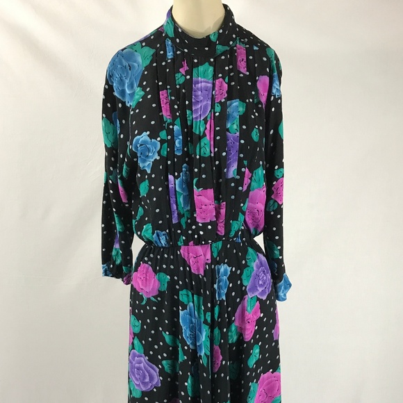 karin stevens | Dresses | 9s Karin Stevens Rose Print Dress | Poshmark
